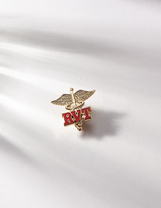 Registered Vet Tech Pin